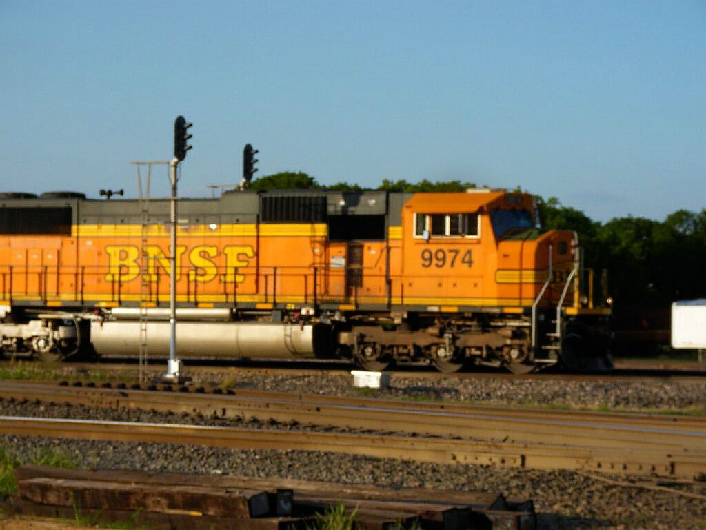 BNSF 9974